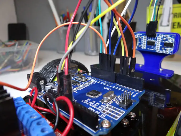 Arduino Car Projects: Build an Obstacle Avoiding Robot With Less Than ...