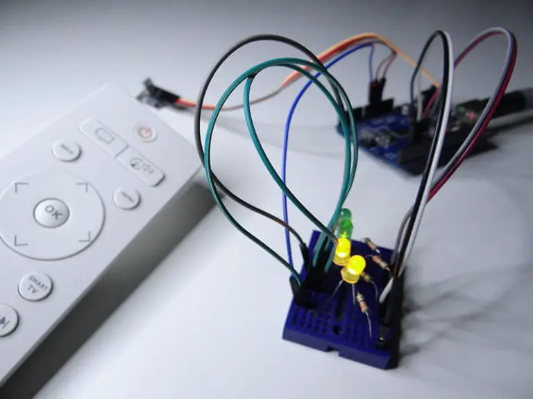 Arduino Projects: IR Receiver - Tutorial45