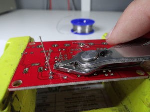 Electronic Project for Beginners: Square Wave Generator - Tutorial45